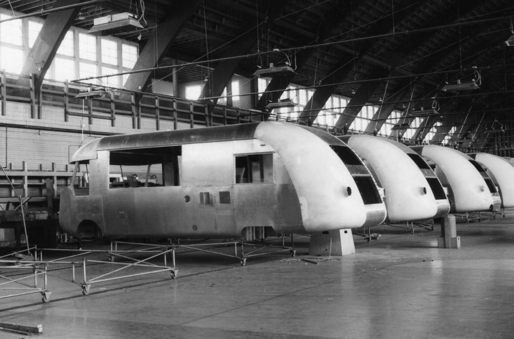 Ultra Van Factory Photos - Ultra Van Motor Coach Club